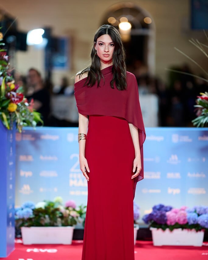 Helena Long Red Dress – Miphai