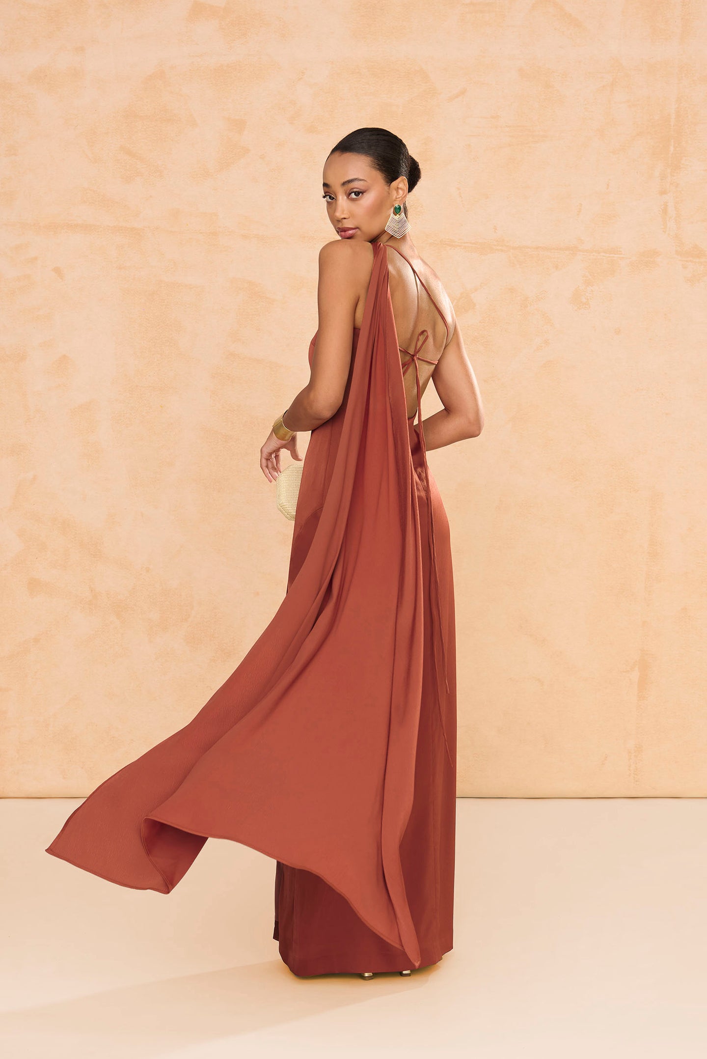 Miphai · Robes de soirée, robes d'invitées de mariage et robes de mariée